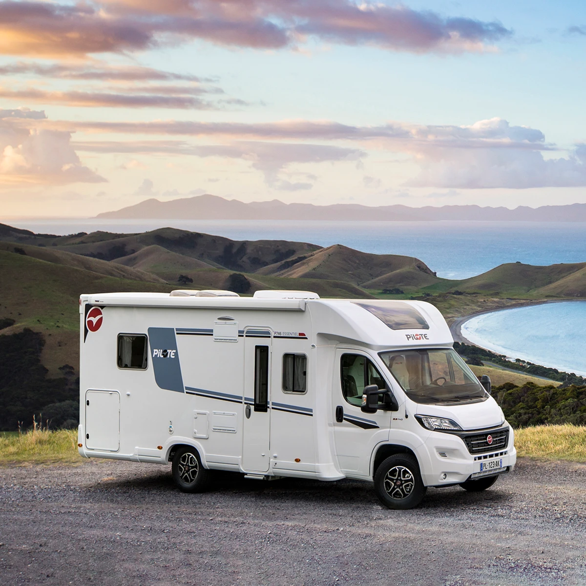 Hymer T 668 Cl 3 0l Lage Lengtebedden - Como Campers